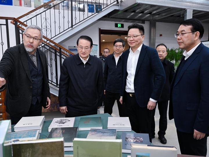 易炼红调研省文化和旅游厅:以文脉赓续文旅融合文化普惠文艺创优文明传播担当 推动文旅事业实现更高质量发展更高水平跃升