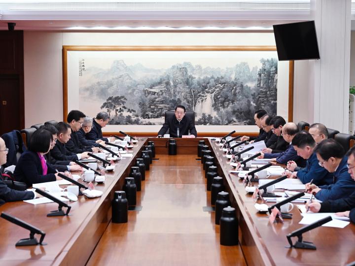 易炼红在省委审计委员会会议上强调 推动审计监督坚定正确方向发挥利器作用彰显公信权威
