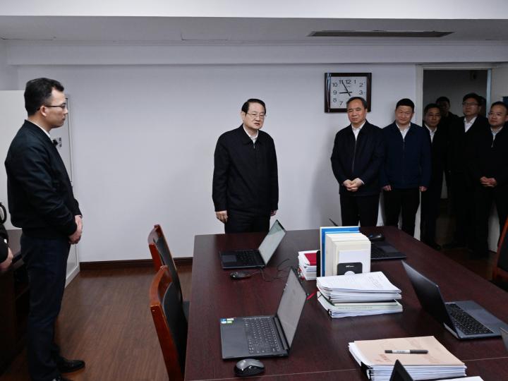 易炼红调研省委组织部:政治上领航铸魂 事业上凝心聚力 战略上集智攀高 制度上破垒赋能 推动 三支队伍”建设持续见行见效实现整体跃升