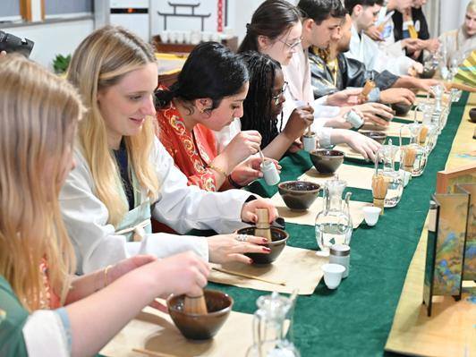 British students delve into Chinese culture in Ningbo