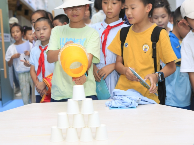 点燃孩子们的科技梦想 上城凯旋暑期夏令营来了
