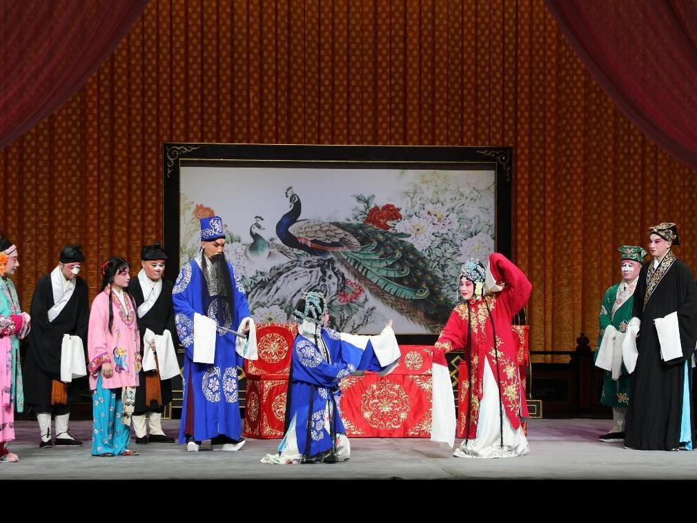 三地名家联袂献演，程派艺术传承永续 《锁麟囊》在杭隆重上演