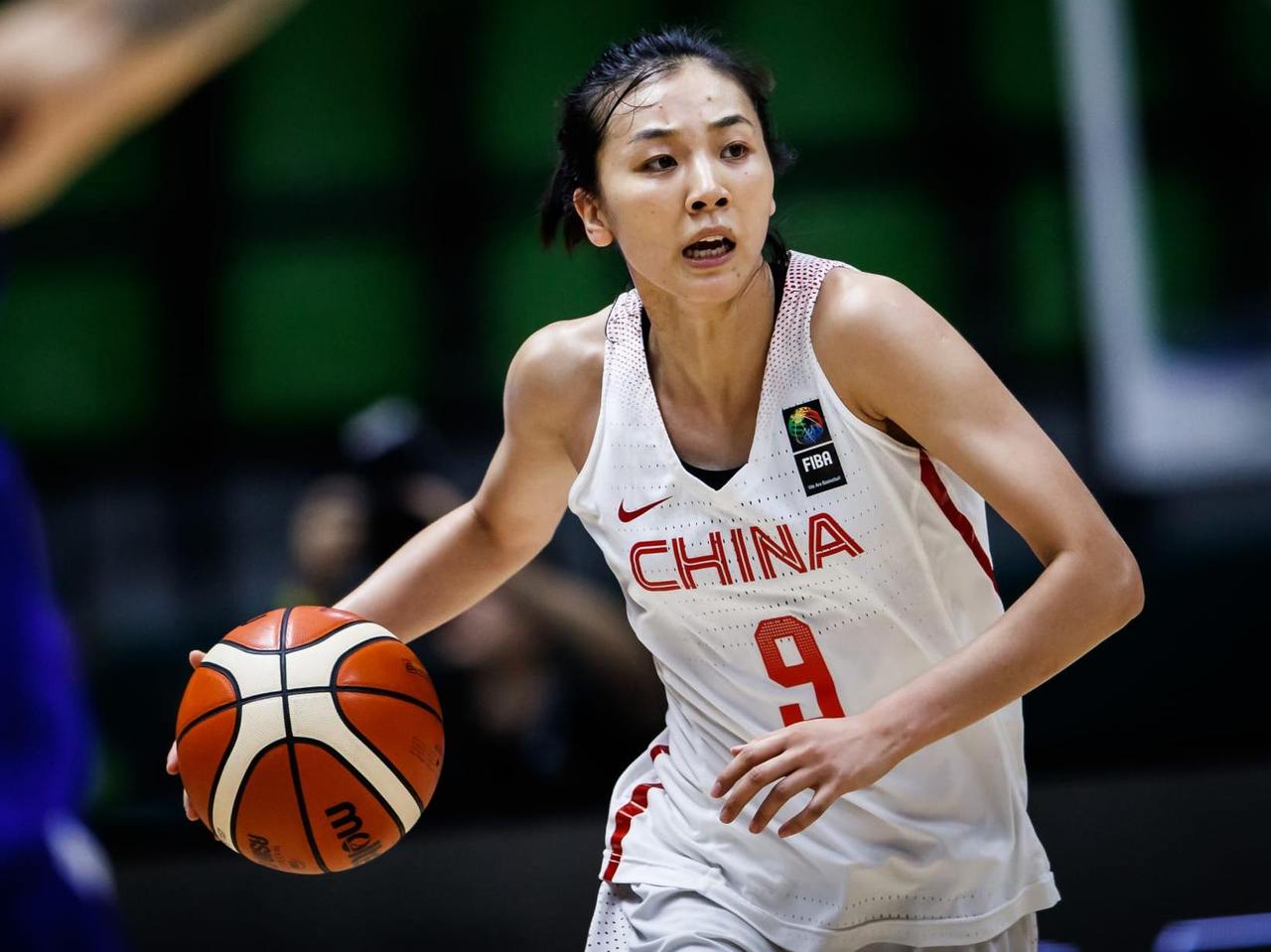 曾经公认为中国女篮第一美女，结婚生子后35岁的她重返WCBA
