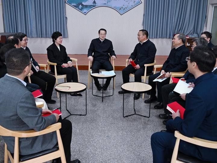 易炼红在绍兴宣讲全国两会精神并调研:推动因地制宜发展新质生产力见行见效 在高质量发展中打开 稳进立”新局面